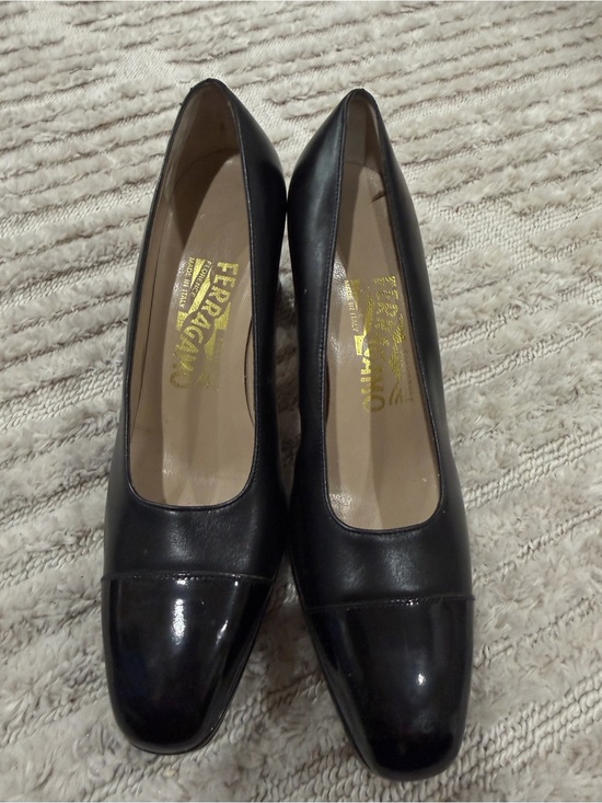 Salvatore Ferragamo | Shoes | Salvatore Ferragamo Black Leather ...